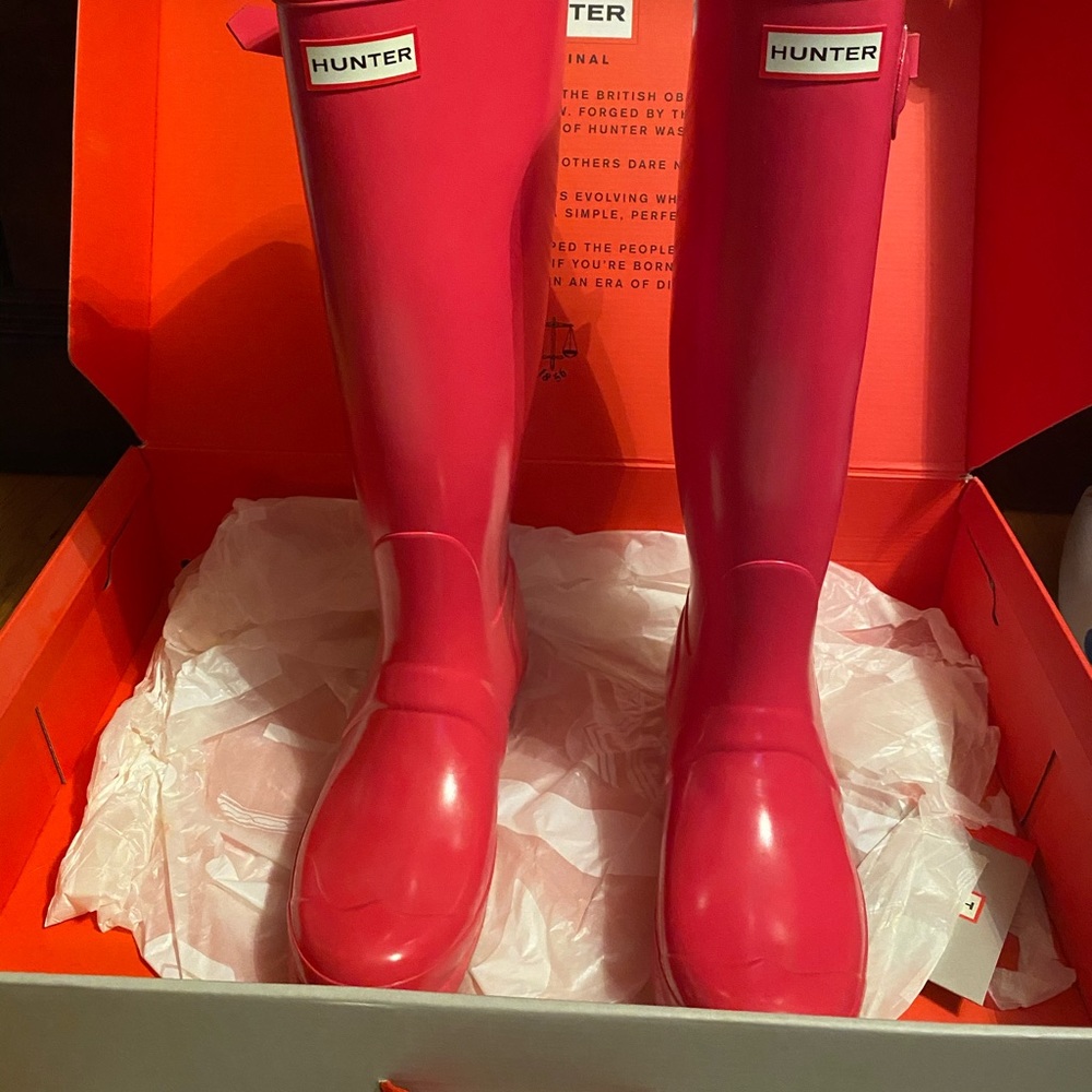 Hunter Rain Boots!!! Bright Pink No Longer Available … - Gem